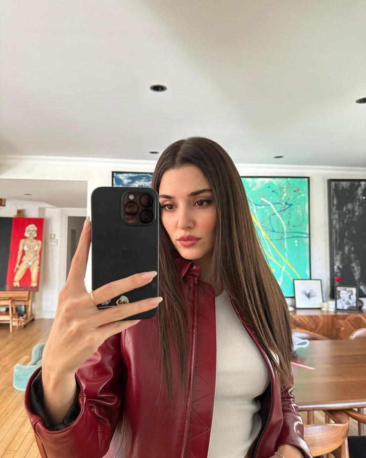 Picture of Hande Erçel