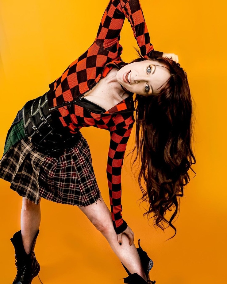 Picture of Lisa Foiles