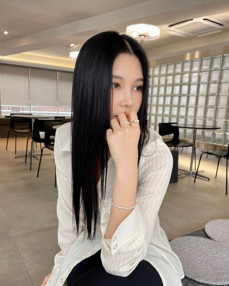 Picture of Shin Eun-ji