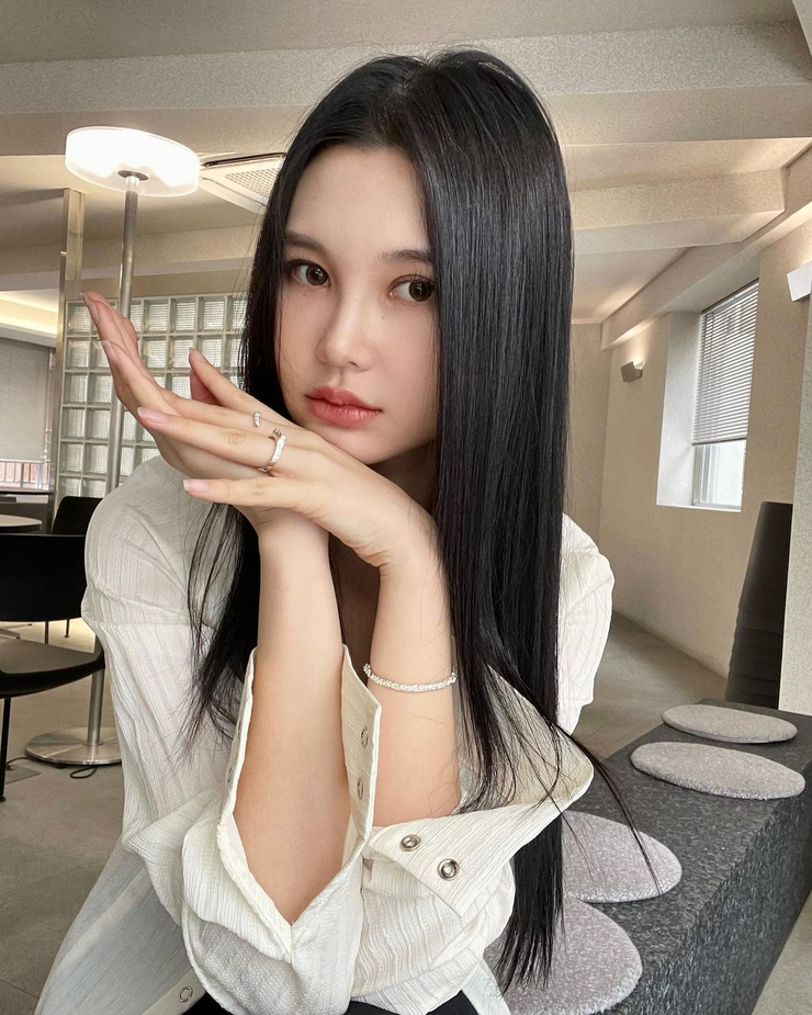 Picture of Shin Eun-ji