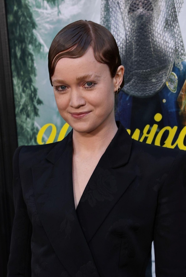 Picture of Liv Hewson