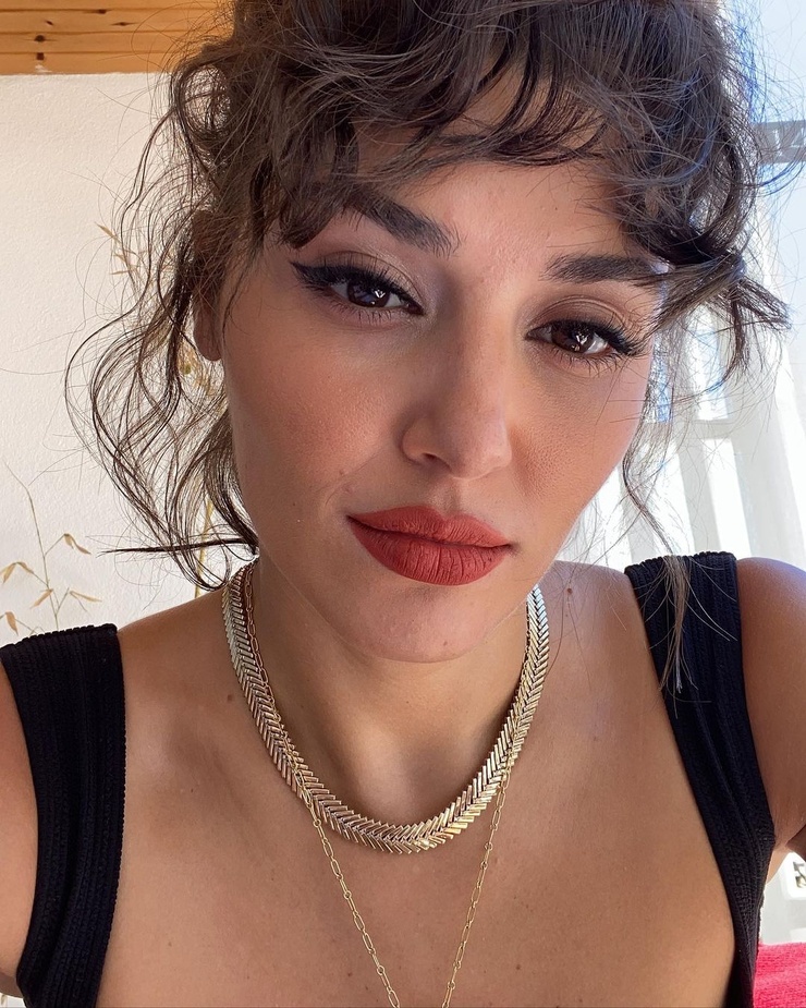 Picture of Hande Erçel