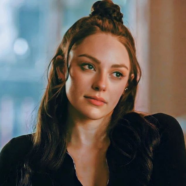 Picture of Danielle Rose Russell
