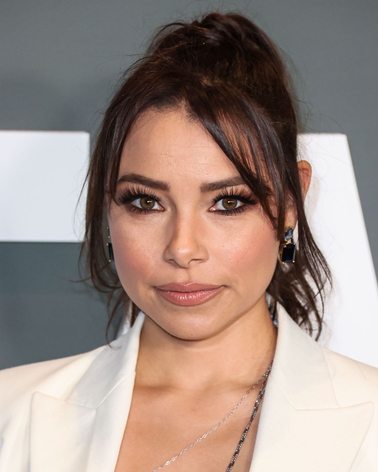 Picture of Jessica Parker Kennedy