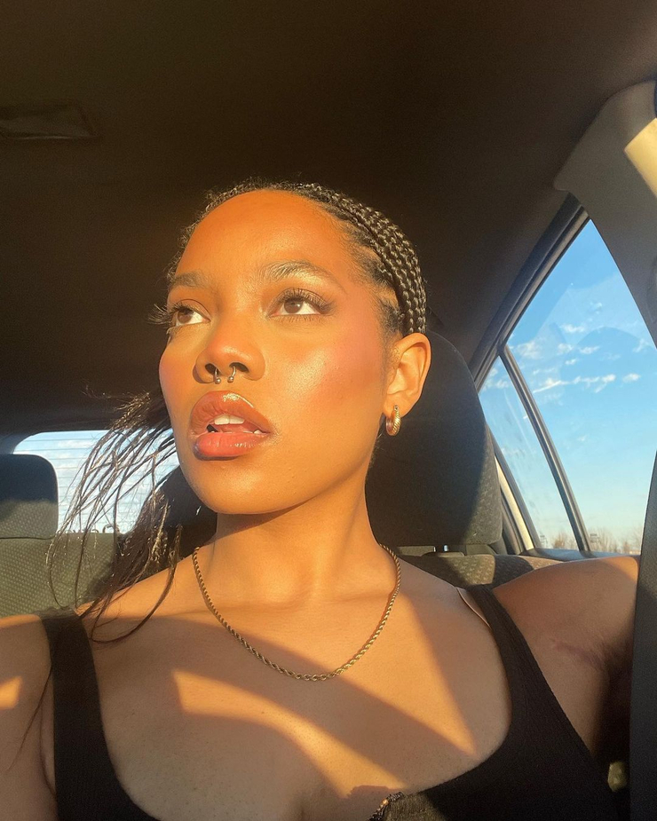 Image of Gloria Castillo.