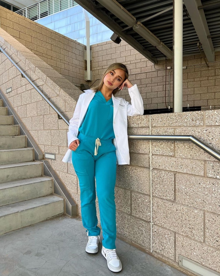 Picture of Dalena Ha