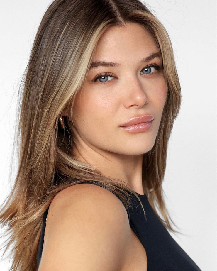 Picture of Victoria Lamas