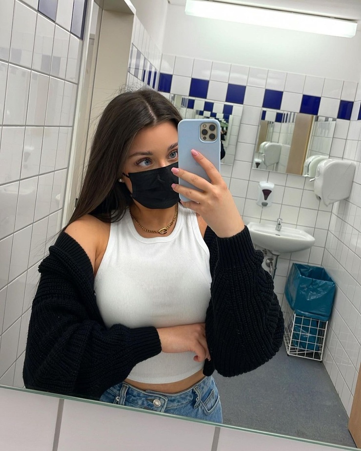 Picture of Gina Cristina