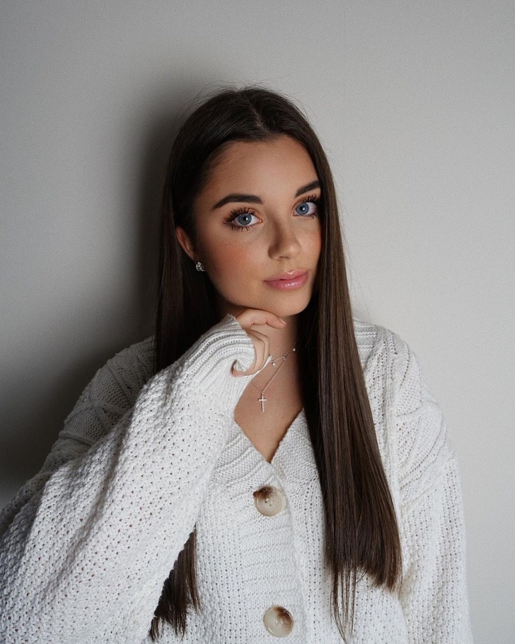 Picture of Gina Cristina