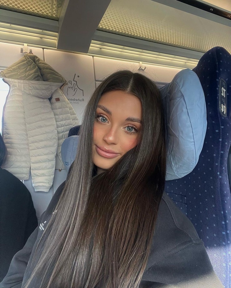 Picture of Gina Cristina