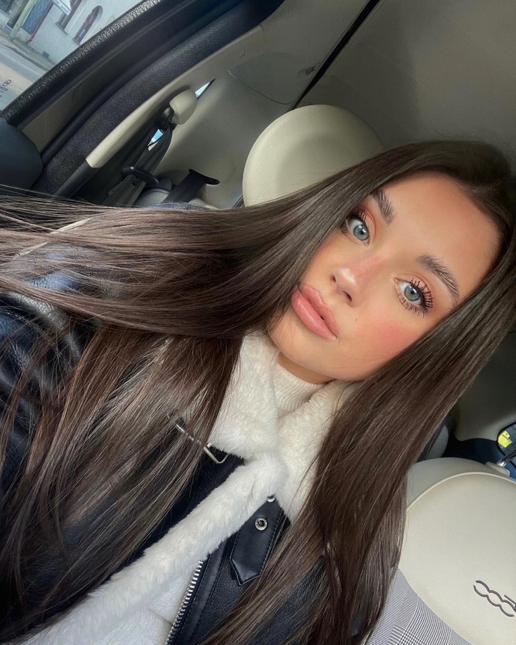 Picture of Gina Cristina