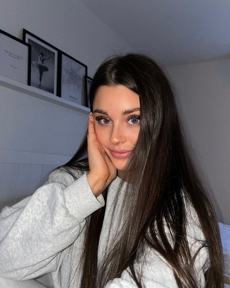 Picture of Gina Cristina