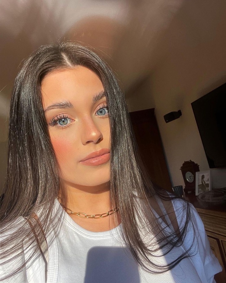 Picture of Gina Cristina