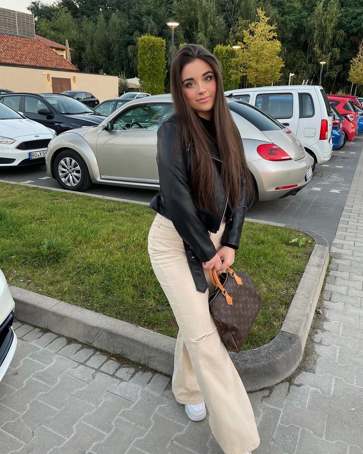 Picture of Gina Cristina