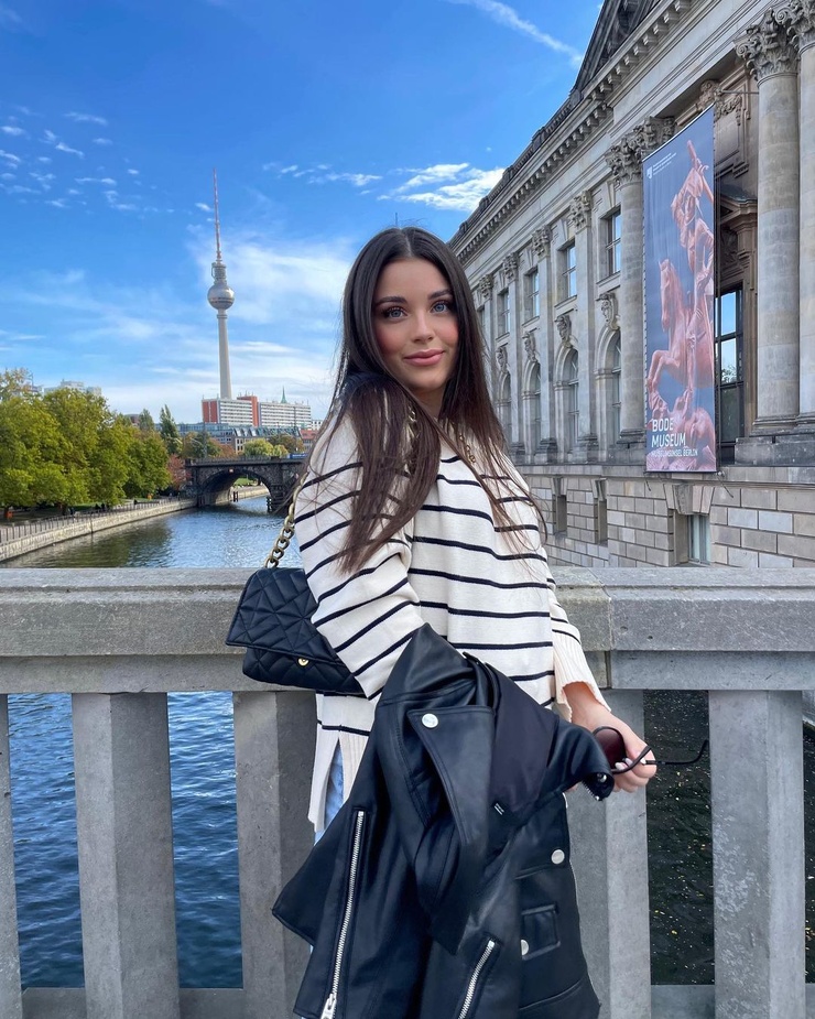 Image of Gina Cristina
