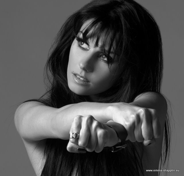 Picture of Emma Shapplin