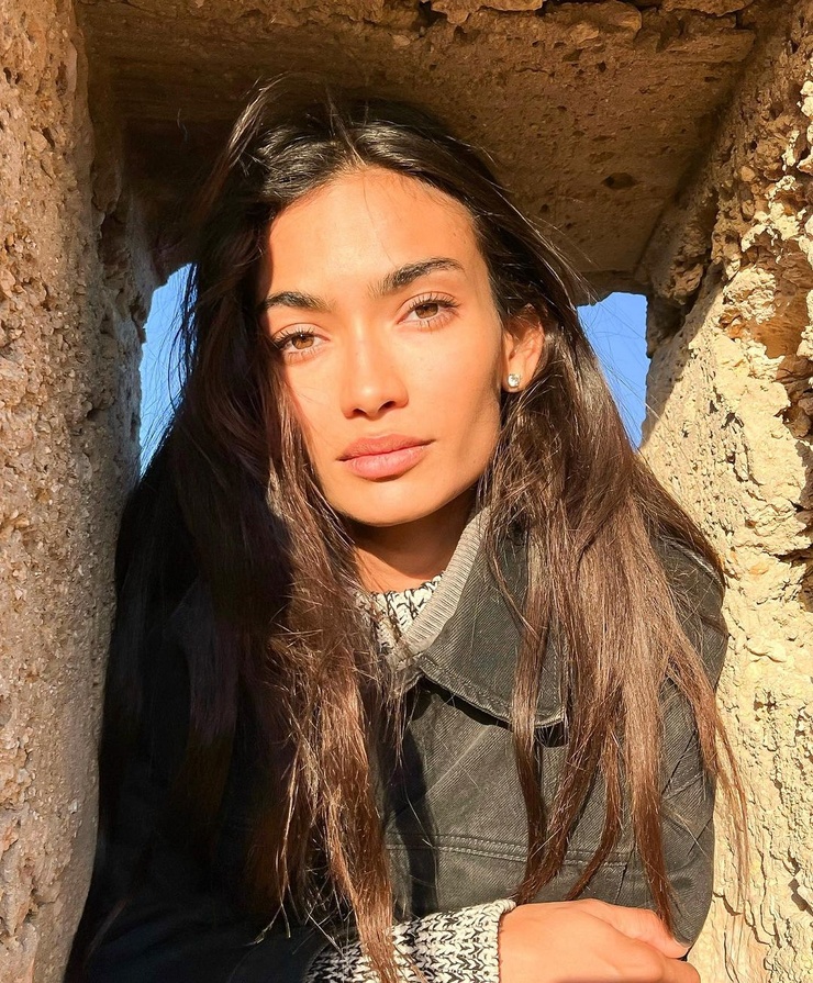 Kelly Gale picture