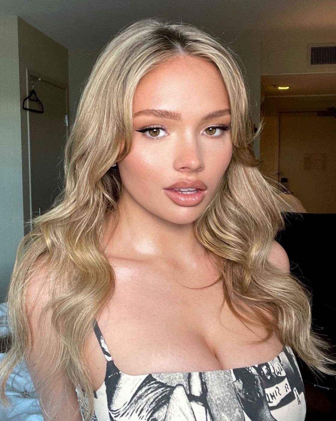 Picture Of Natalie Alyn Lind