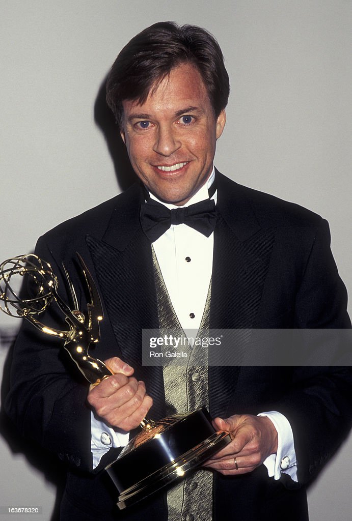 Bob Costas image