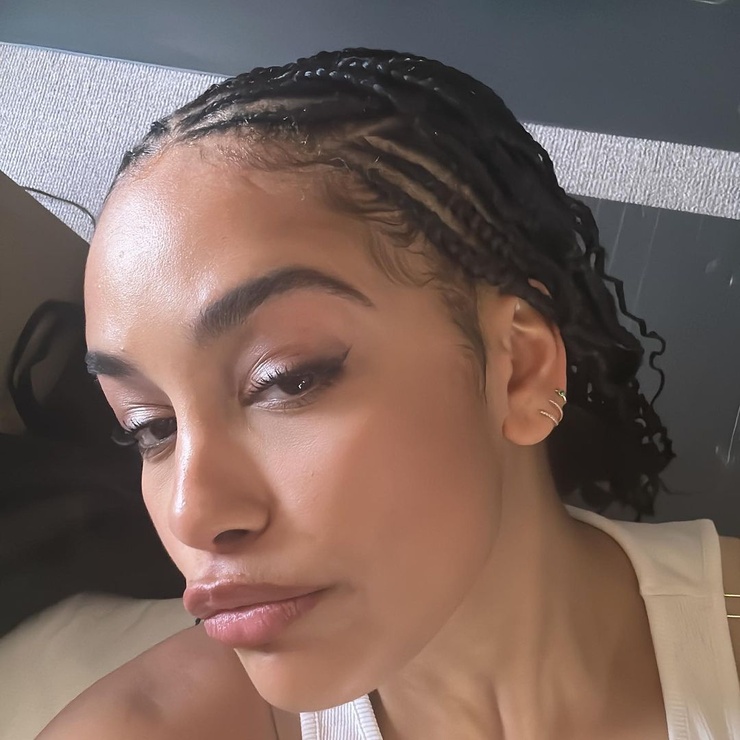 Jorja Smith picture