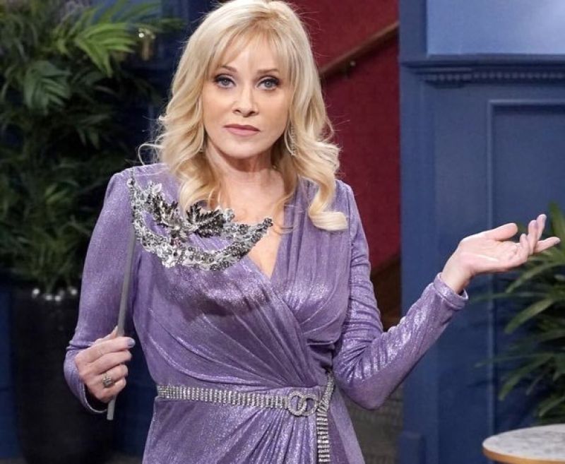 Picture of Barbara Crampton