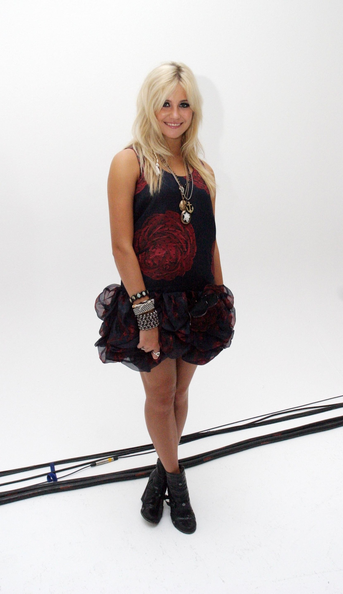 Pixie Lott image
