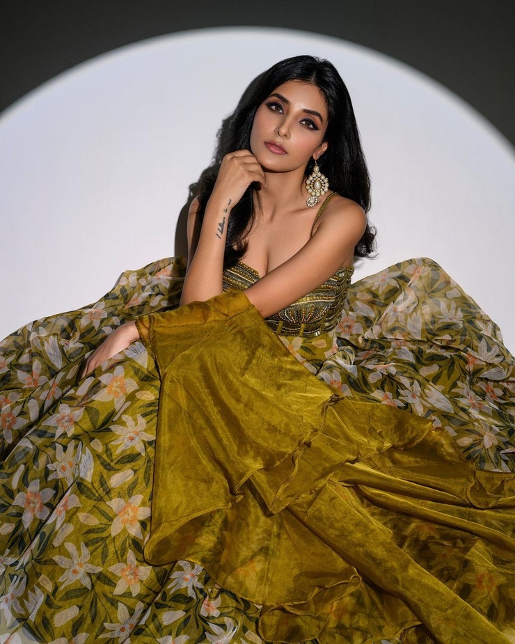 Harshita Gaur picture