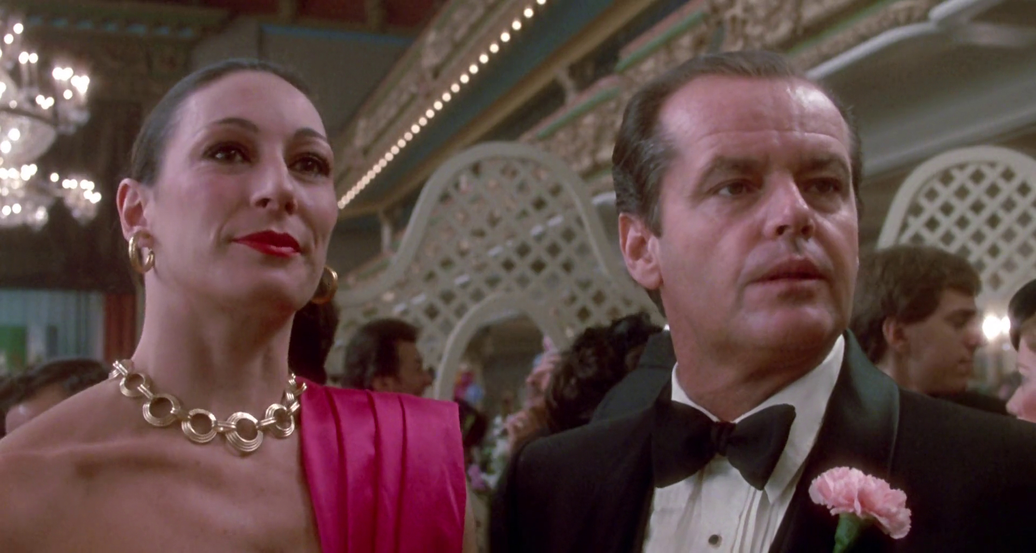 Anjelica Huston and Jack Nicholson