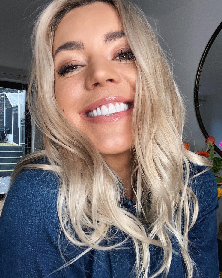 Picture of Danni Menzies