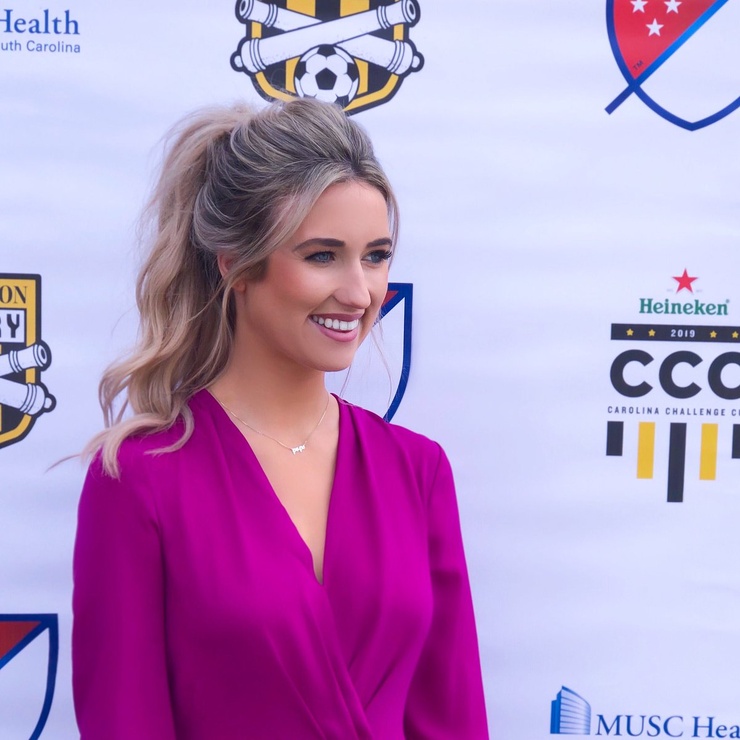 Poppy Miller (i) picture