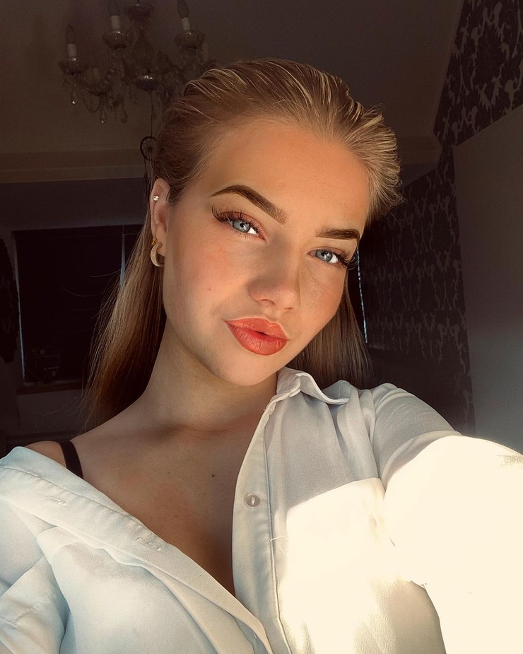 Roselynn Brouwer image