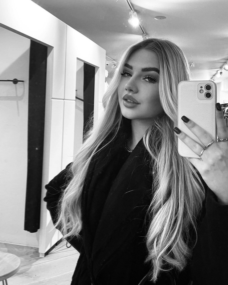 Image of Roselynn Brouwer