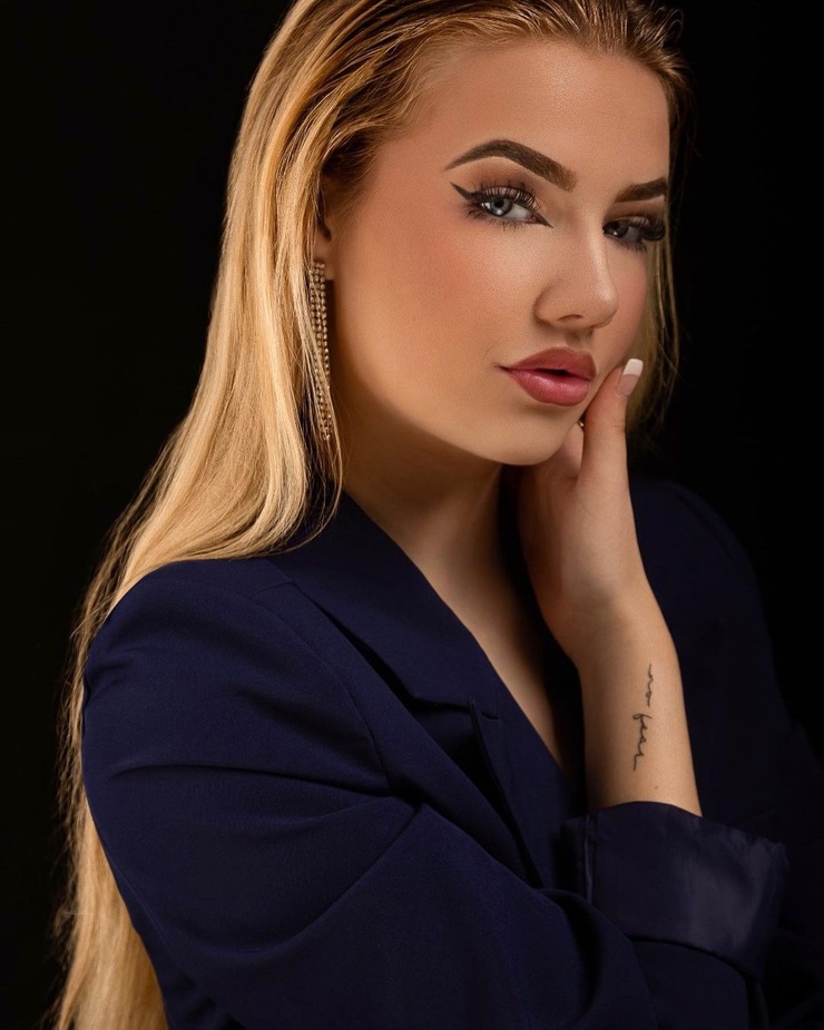 Roselynn Brouwer picture