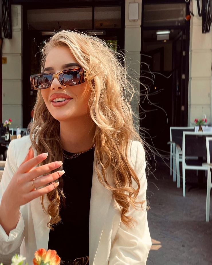 Roselynn Brouwer picture