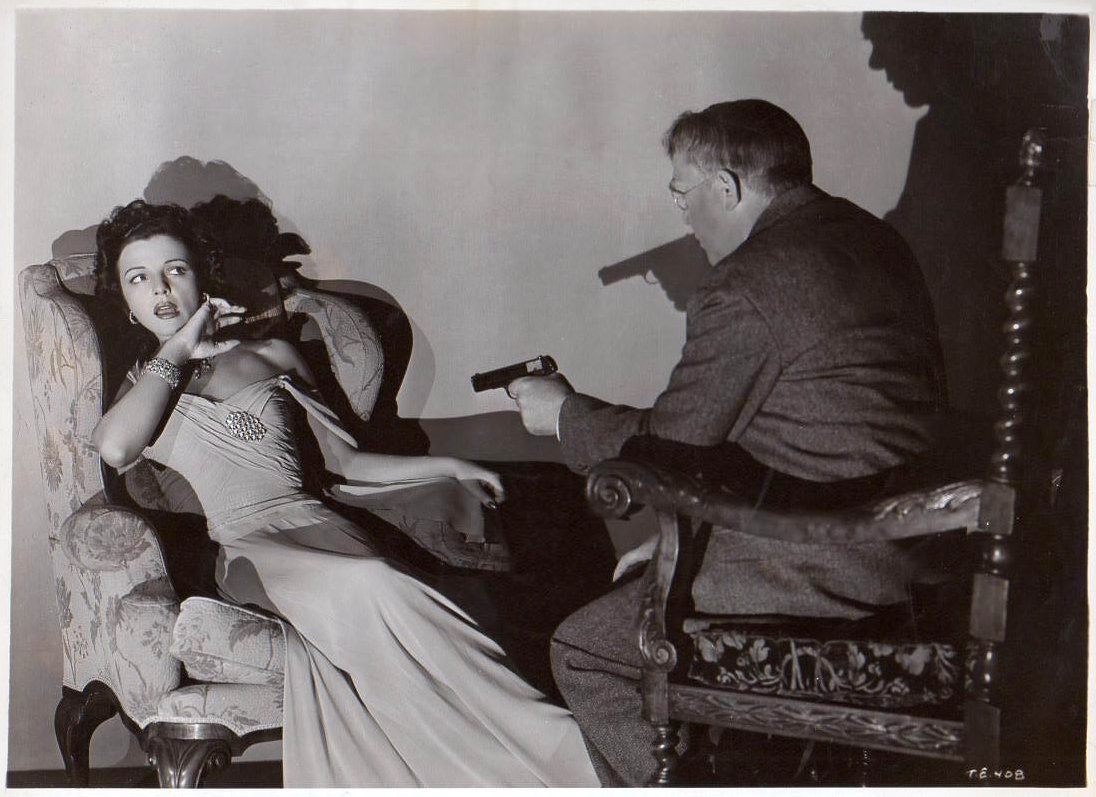 Mona Maris, Thomas Mitchell