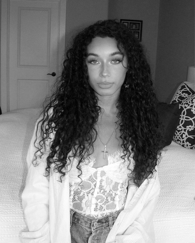 Picture of Zoe X. Moore