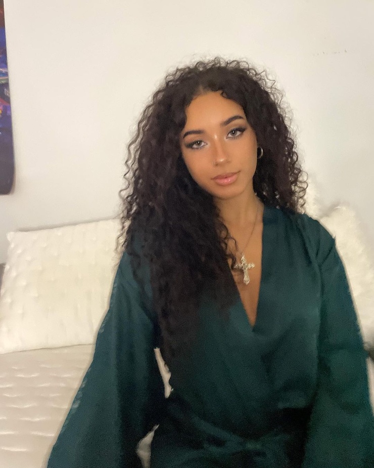 Picture of Zoe X. Moore