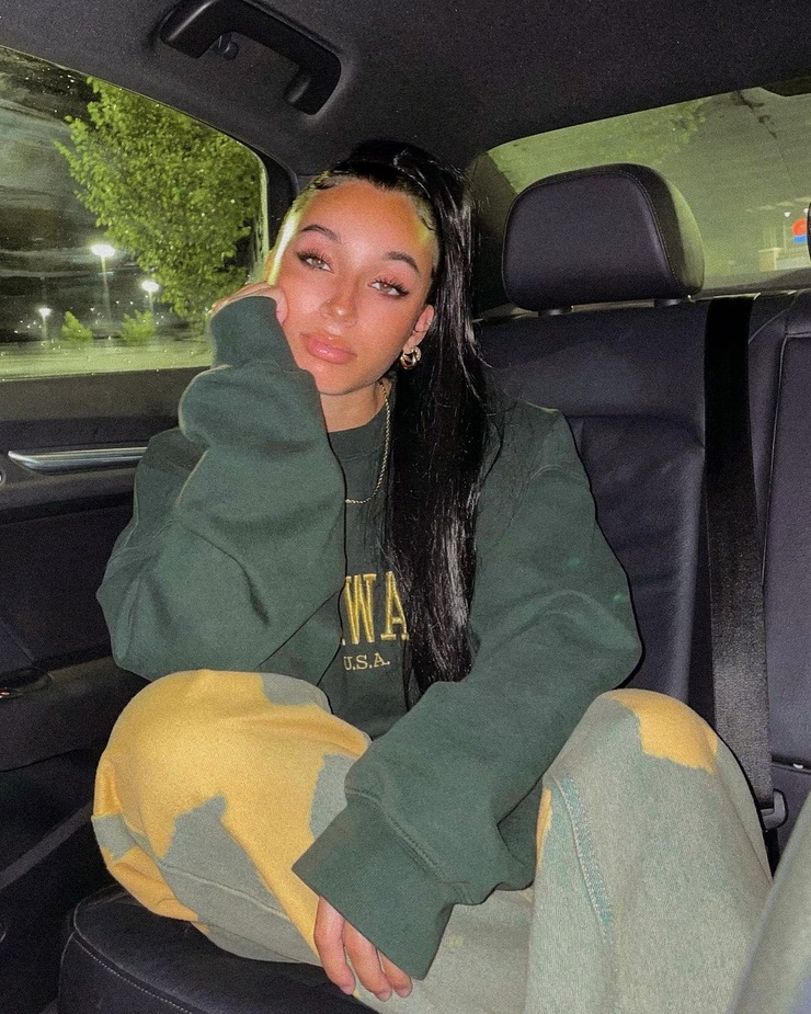 Picture of Zoe X. Moore