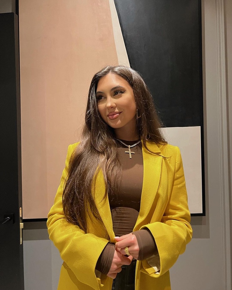 Picture of Nicoleta Bezer