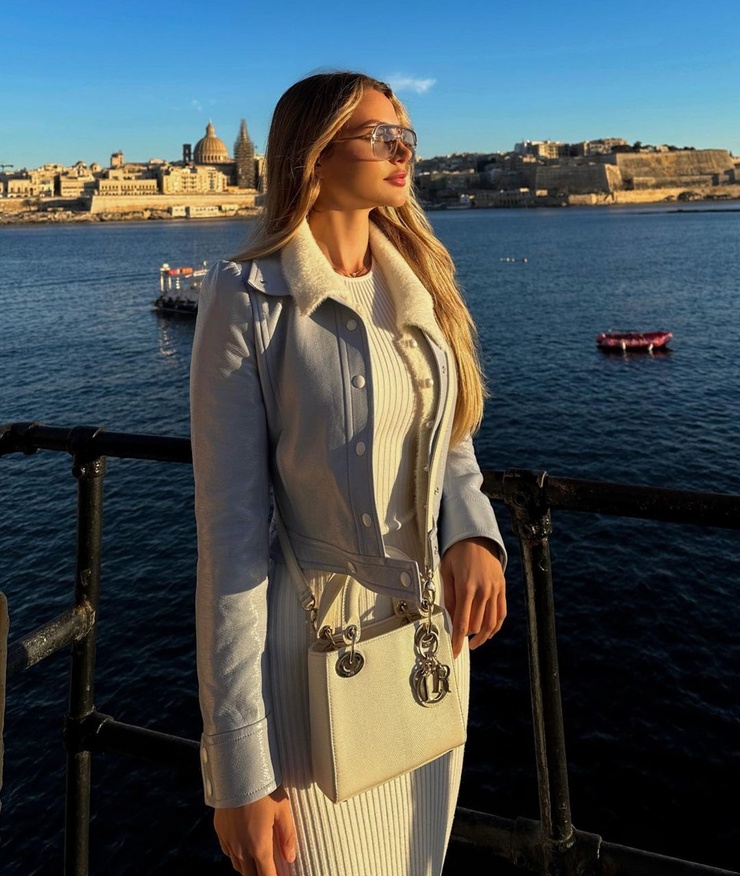Image of Julie Angeliina