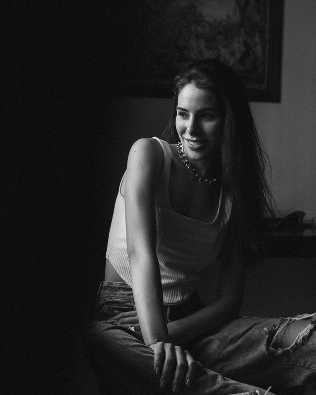 Image of Emily Neves