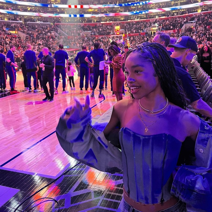 Picture of Akira Akbar