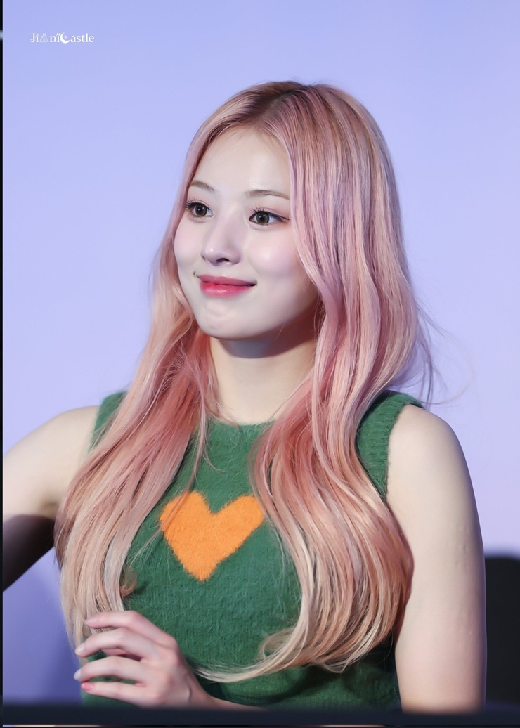 Picture of Yun-jin Choi