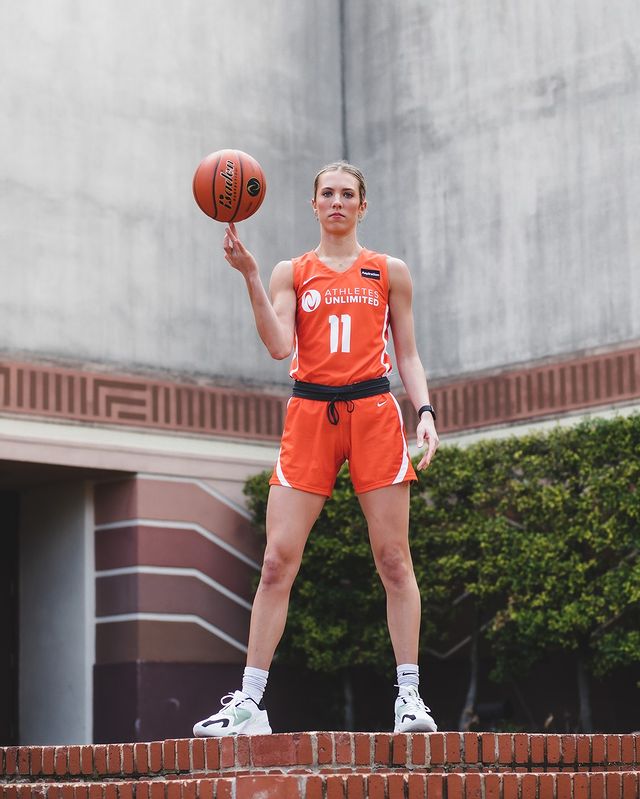 Picture of Lexie Hull