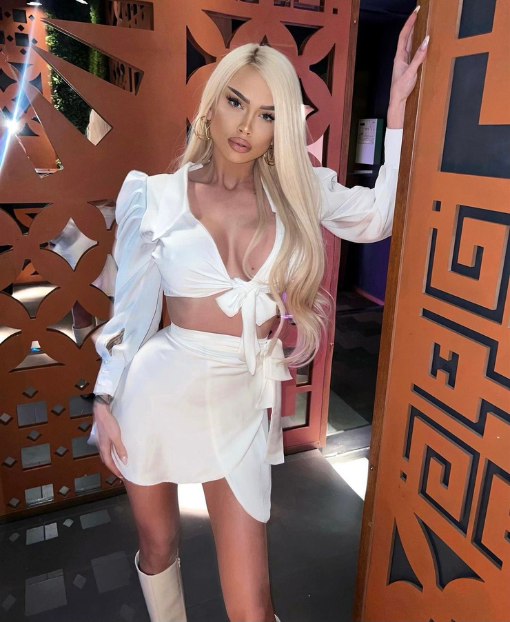 Picture of Adina Tatiana