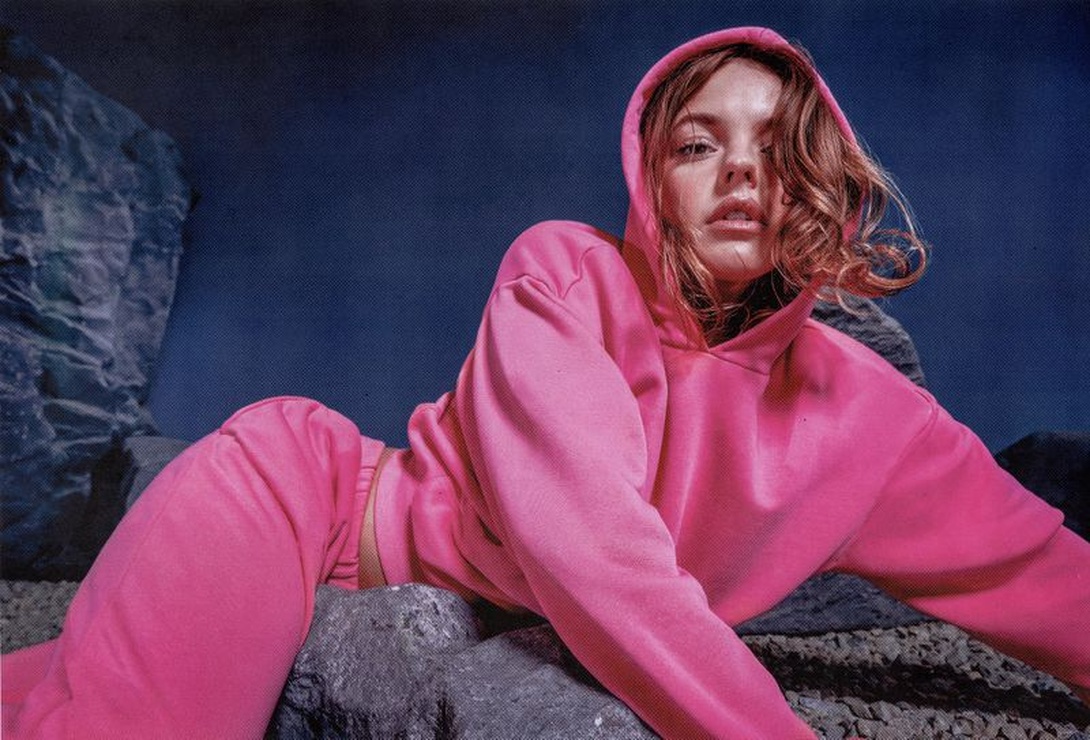 Picture of Alana Champion