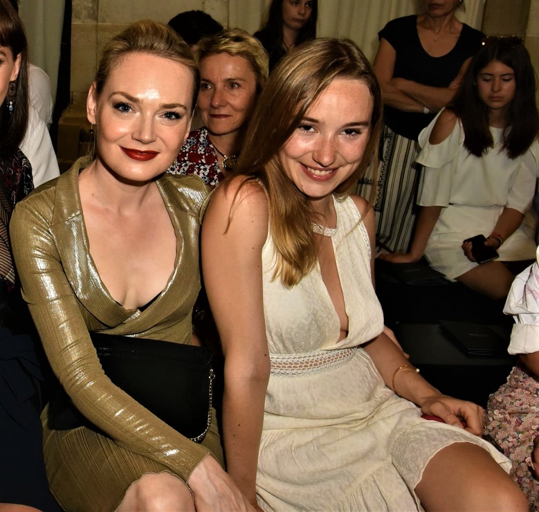 Julie Judd & Déborah Francois