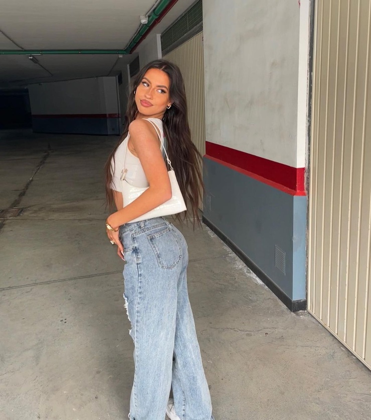 Picture of Daniella Ford