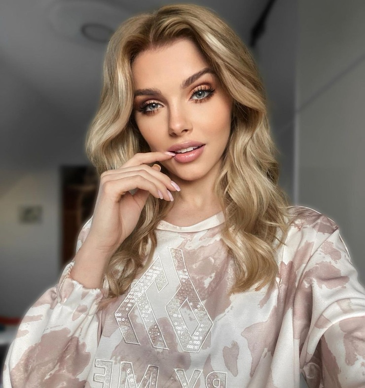 Angela Jurkowianiec picture