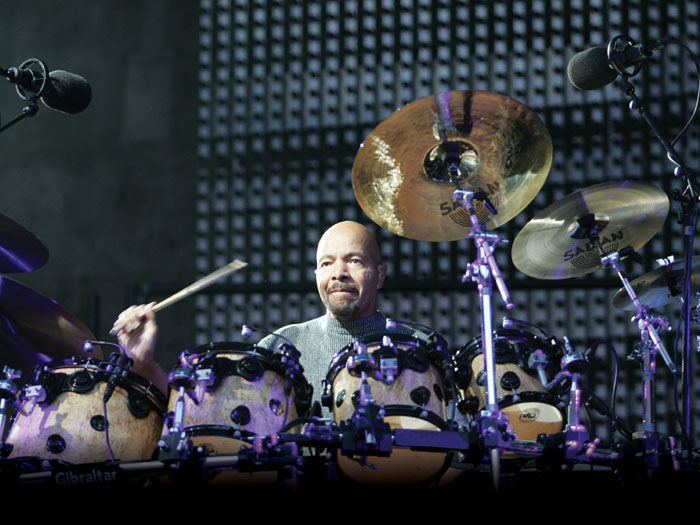 Chester Thompson picture